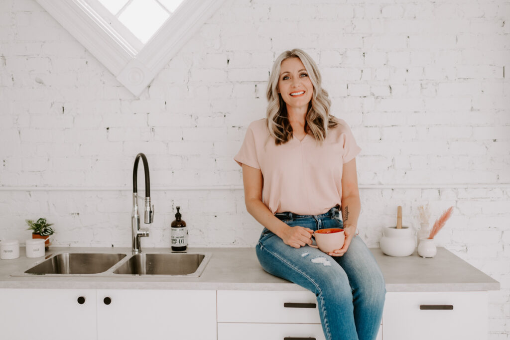 Episode #215: Create Success Through Positive Self-Talk - Eat Blog Talk