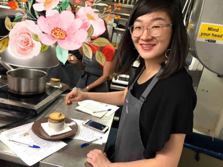 Episode #021: Gain Momentum By Making Connections - Eat Blog Talk